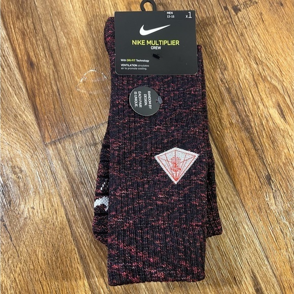 Nike | Underwear & Socks | Nike Kyrie Multiplier Men Crew Socks Da57590 ...